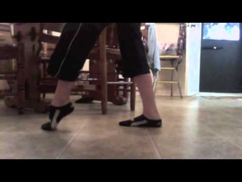 How to forwards and backwards moonwalk like Michael Jackson - YouTube