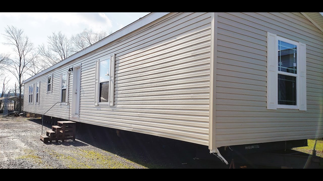 THE BIG BUCK 1200 SQ FT 3 BEDS 2 BATHS 16 X 84 BY DEER VALLEY ...