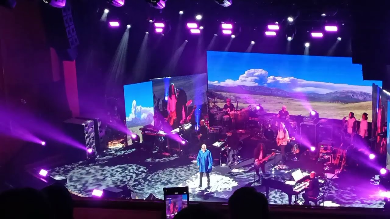 Memburu Rindu - Hattan live in Plenary Hall KLCC 4.6.2022 - YouTube