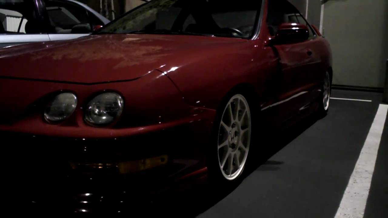Peter's 1995 Acura Integra GSR w/ OEM 5Lug ITR's - YouTube