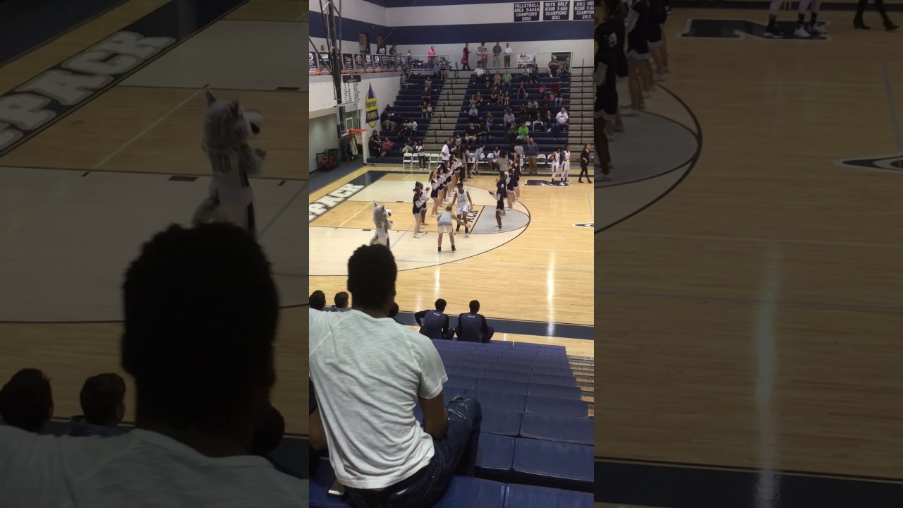 Wolfie Welcomes the Lady Wolfpack NPHS vs Hillgrove 1/20/17 - YouTube