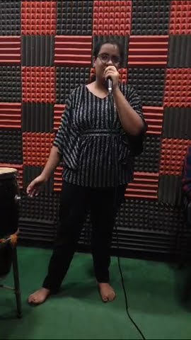 Sameeksha Gupta singing - YouTube