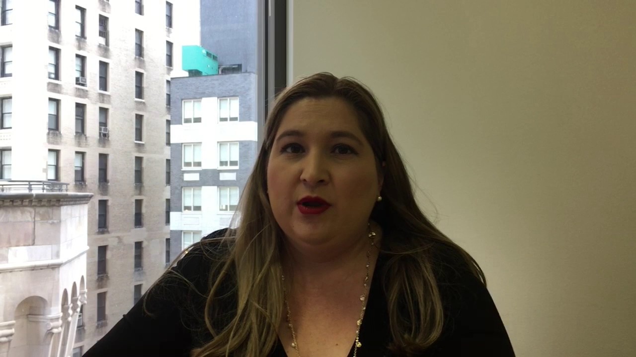 Cathy Hackl, APR, on the Power of Live Video - YouTube