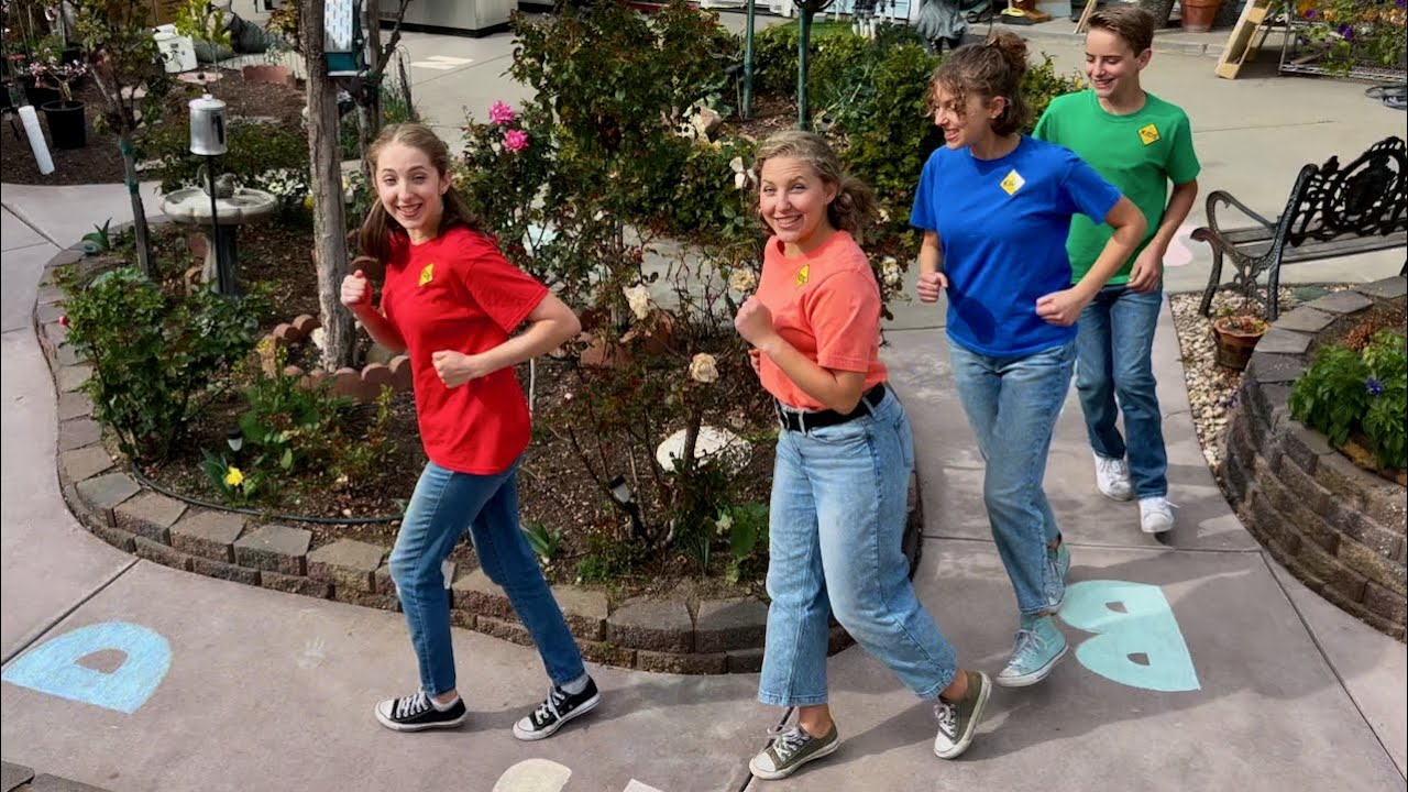 Learn English Letters! Alphabet Path with Sign Post Kids! - YouTube