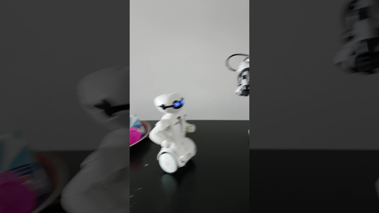 Robot fail funny - YouTube