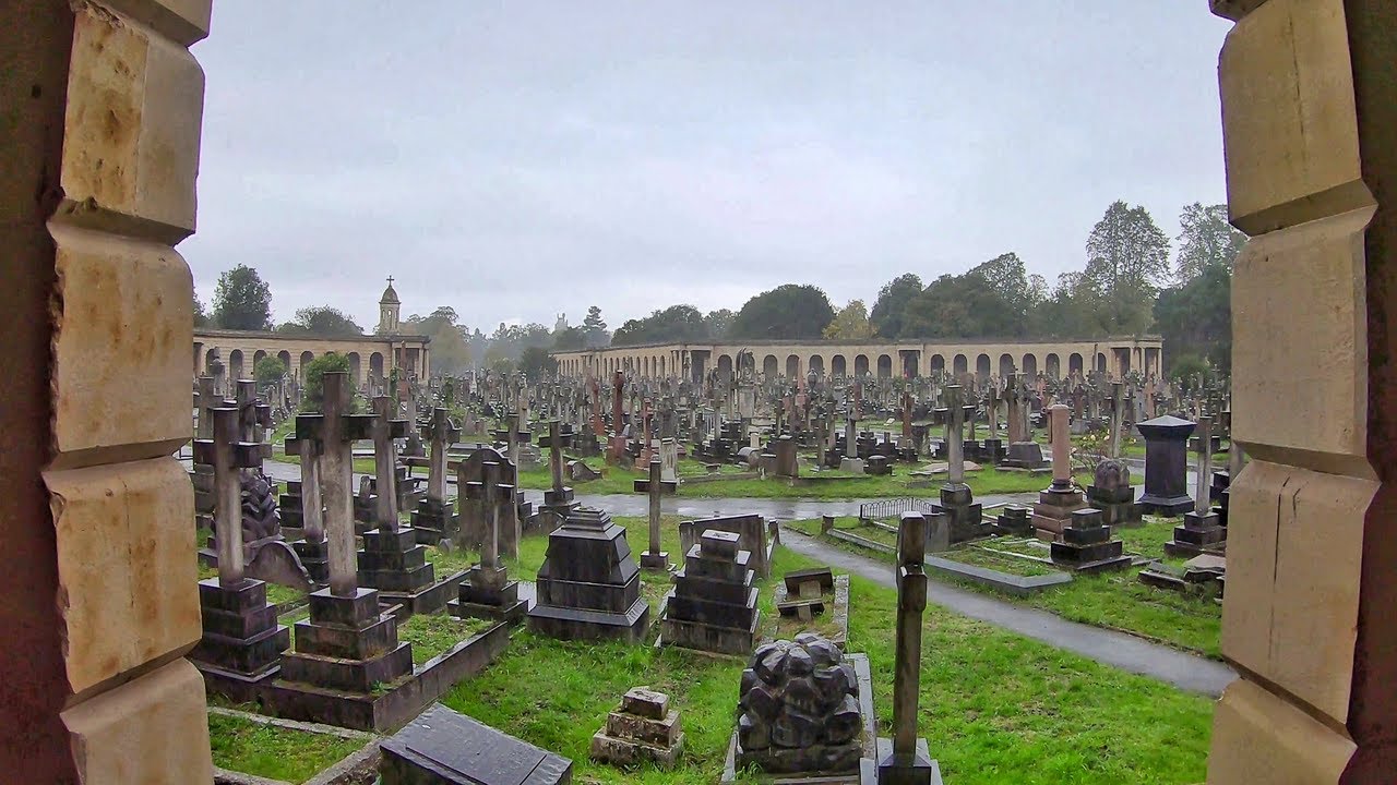 London Cemetery Walking in the Rain / Relaxing Rain Sounds - YouTube