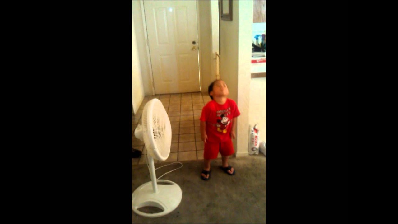 TEACH ME HOW TO DOUGIE...LITTLE KID DANCING!!! - YouTube