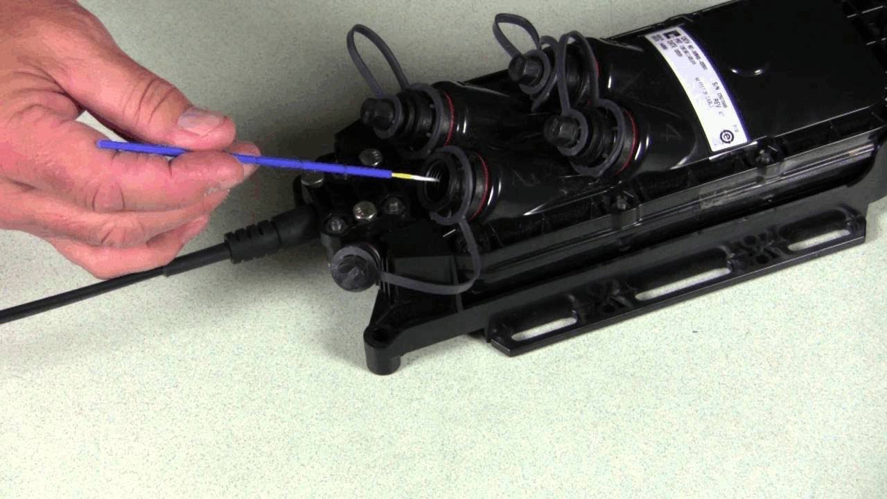 Multiport Service Terminal MST Cleaning the Drop Cable Connector and ...