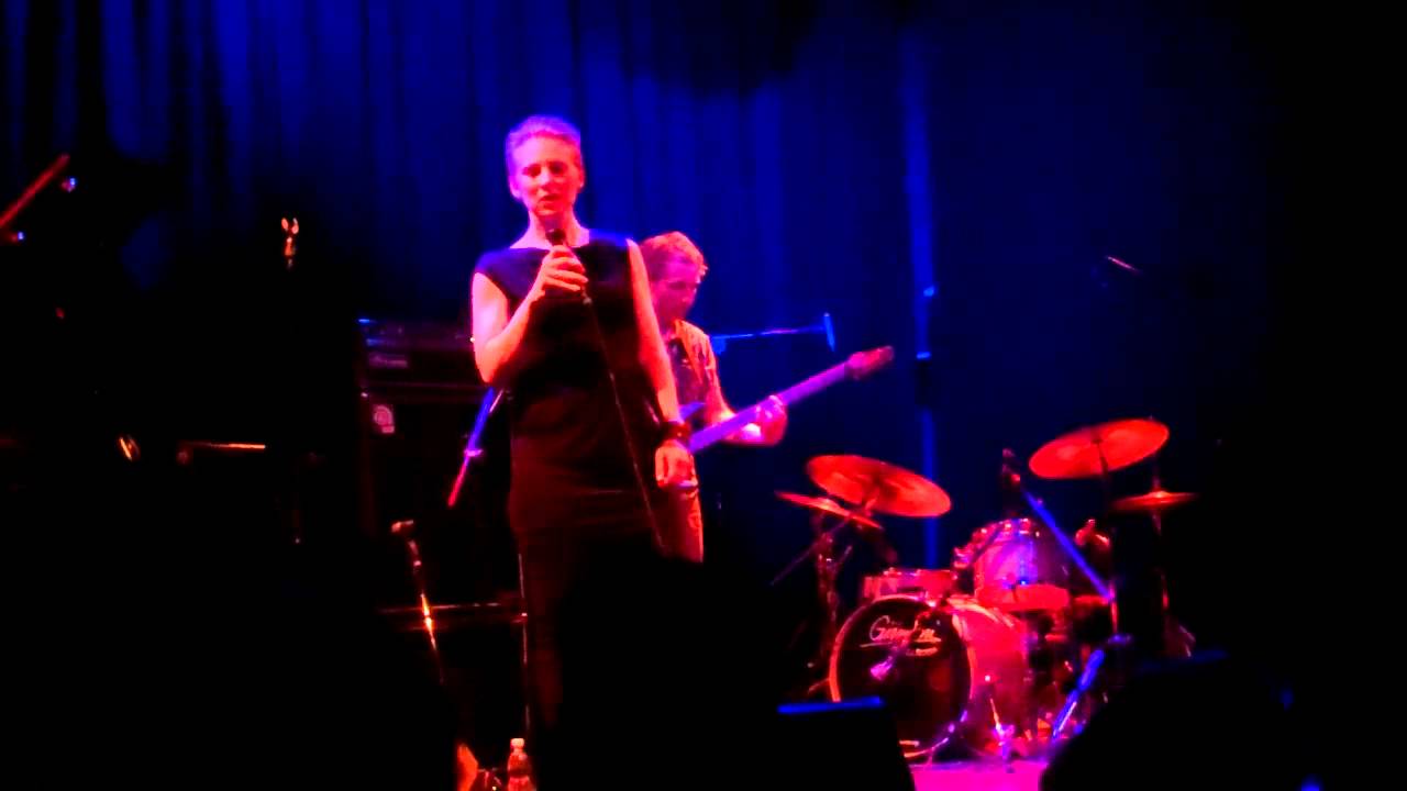 Torun Eriksen - I love a man [Moods, Zürich - 2012-04-28] - YouTube