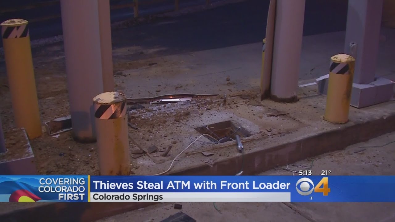 Thieves Steal ATM With Front Loader - YouTube