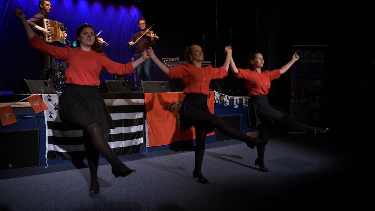 Dance for Three - Manx dancing by Grainne Joughin, Ali Carroon & Maeve ...