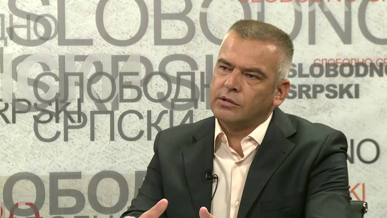 Slobodno srpski sa Dušanom Radakovićem - YouTube
