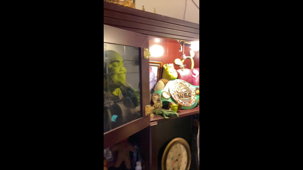 La increíble historia del Shrek mexicano - YouTube