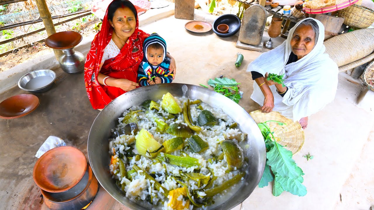 সকালের মাটির হাড়ির গরম গরম ফেনা ভাত সাথে বাটা মাছ ভাজা খাওয়া ...