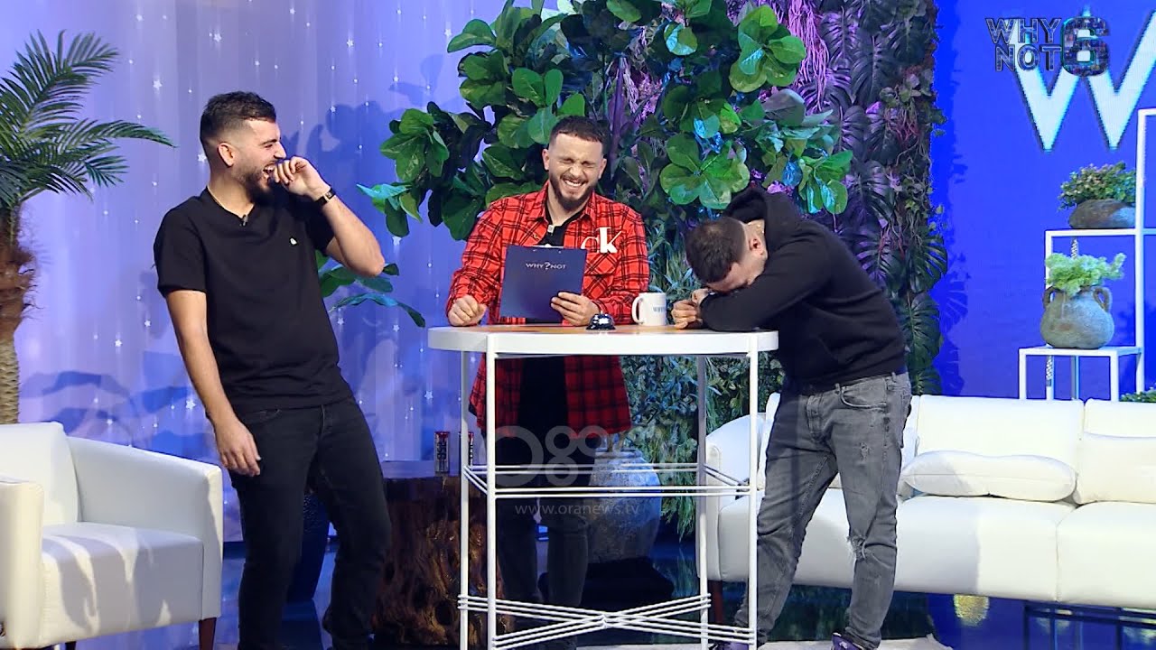 Stiv Boka dhe Lorenc Hasrama luajnë lojën “5 sekonda” nën moderimin e ...