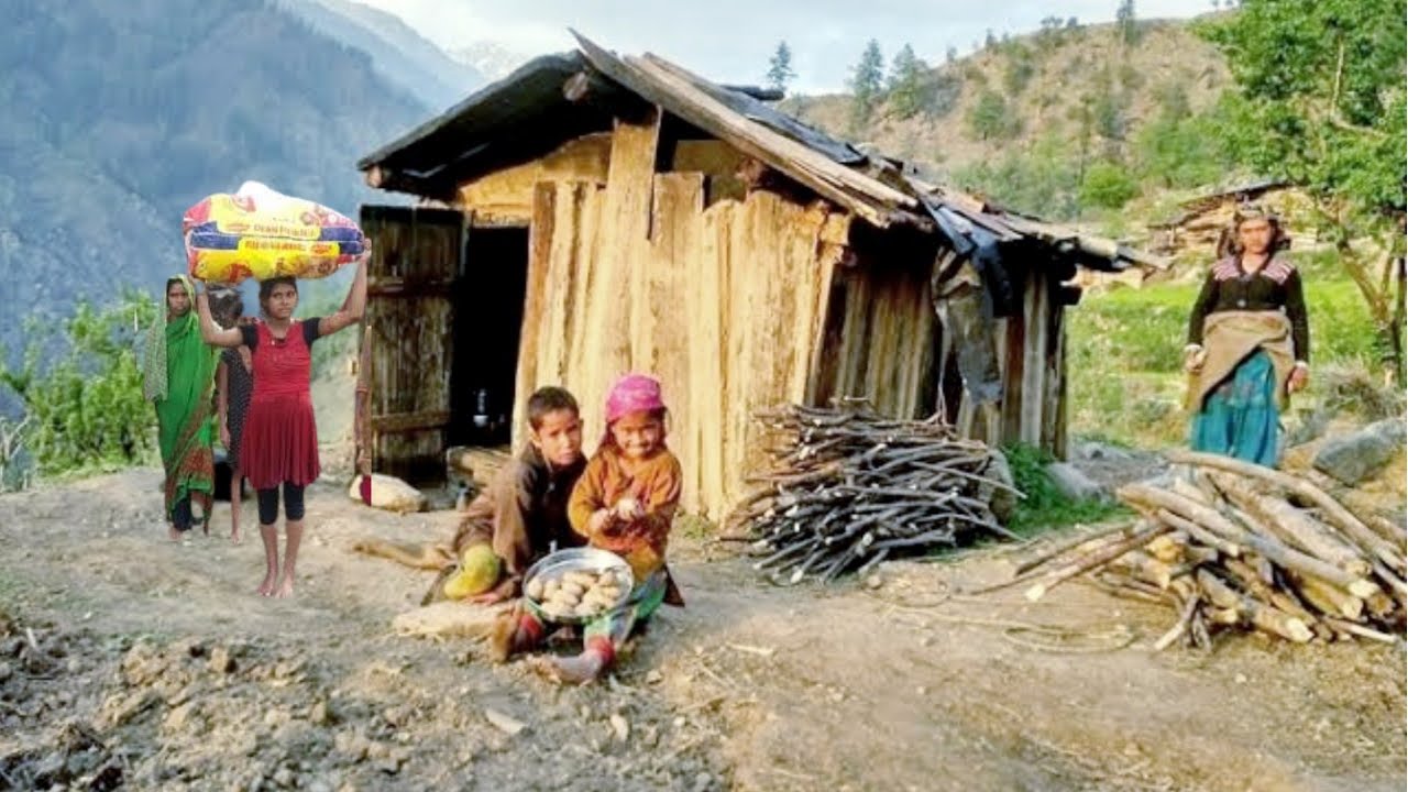 Real Life India village Lifestyle ||How Do poor Rural Daily routine ...