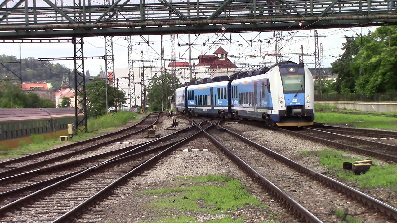 Inter Panter přijíždí do nádraží Praha Smíchov směr Beroun - YouTube