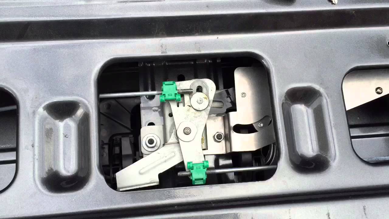 Pop and Lock powered tailgate lock - Ford Superduty - YouTube