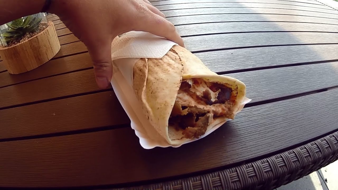 Solidny zawodnik za 12 zł w Amrit Kebab - Rondo Wiatraczna - Warszawa ...