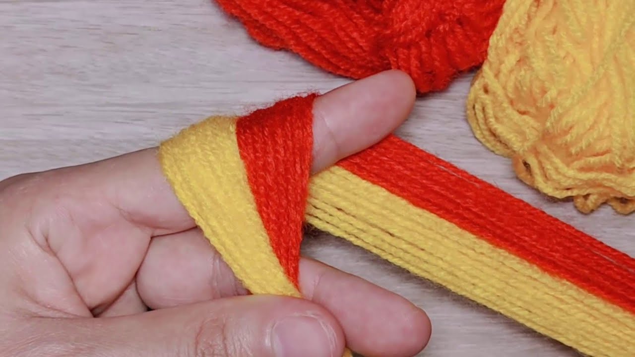 A very amazing trick!! You can make it with woolen threads and a finger ...