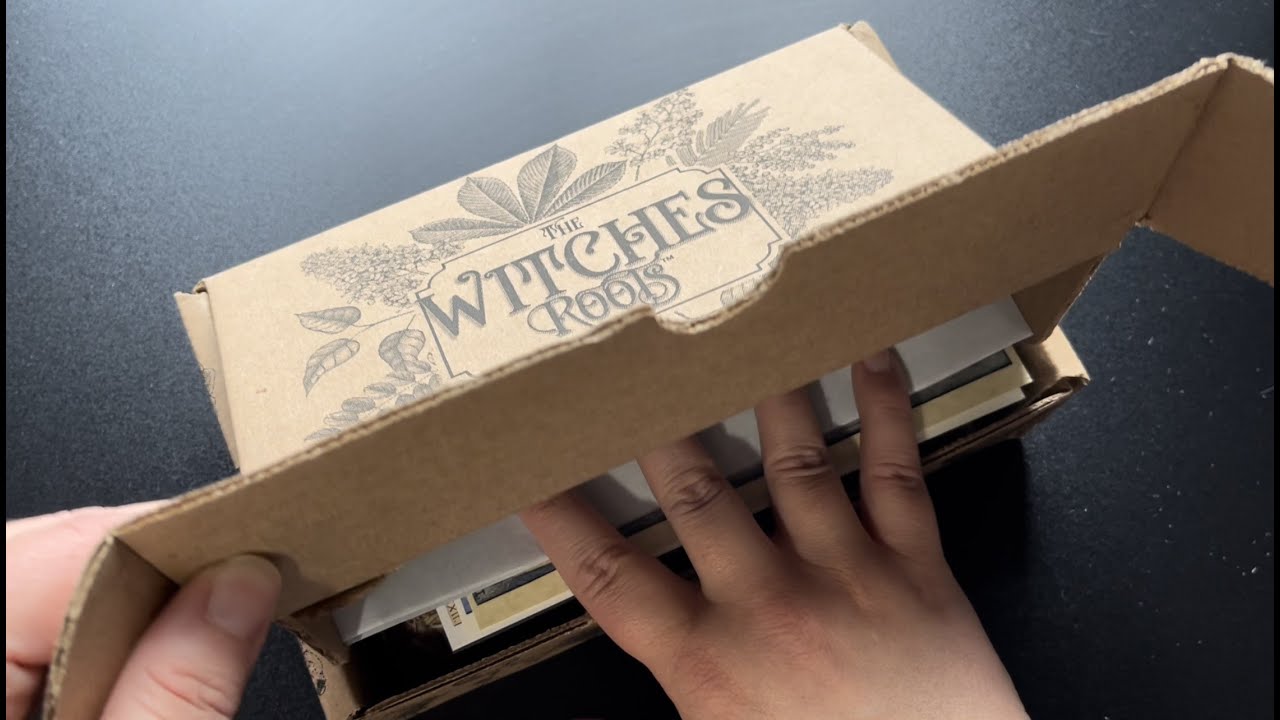 September 2022 The Witches Roots Box Subscription Unboxing | The Lunar ...