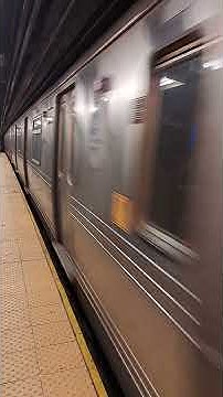Brooklyn Bound R46 A train leaving Fulton Street - YouTube