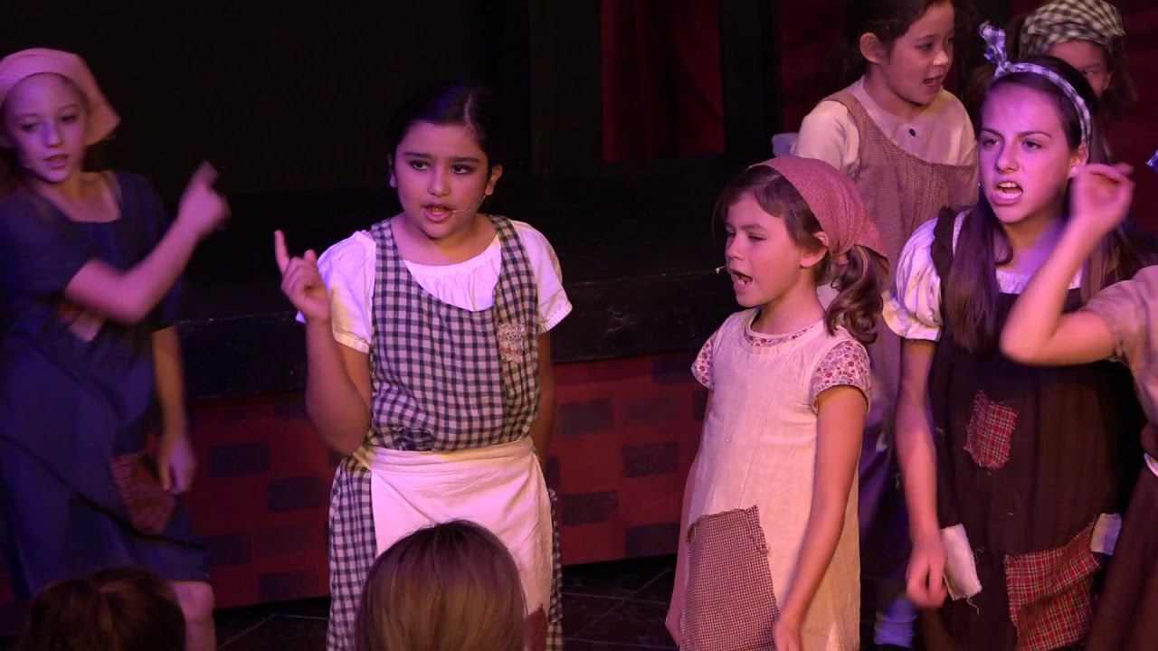 Annie Jr. Cast B 12/12/2015 - YouTube