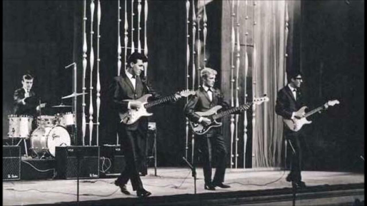 The Shadows - Apache (1960) - YouTube
