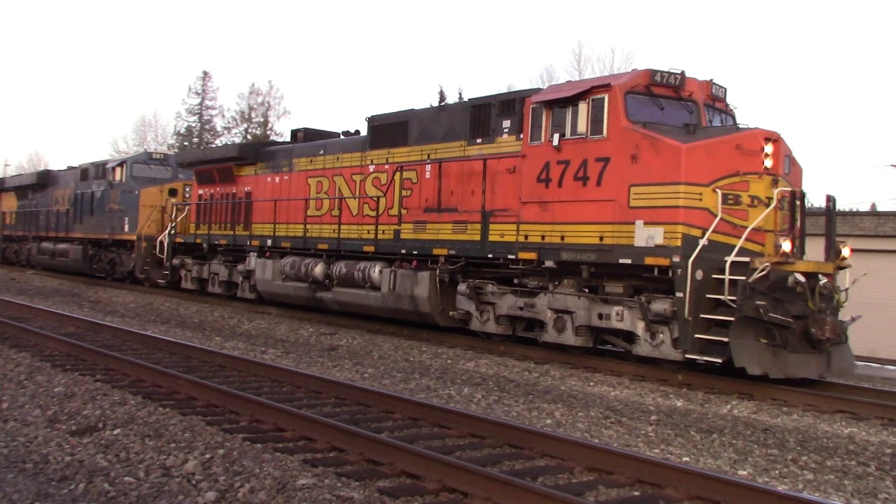 (BNSF 4747) BNSF & CSX Car train #16 - YouTube