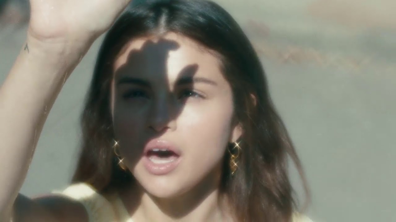 Selena Gomez Fetish ft Gucci Mane - YouTube