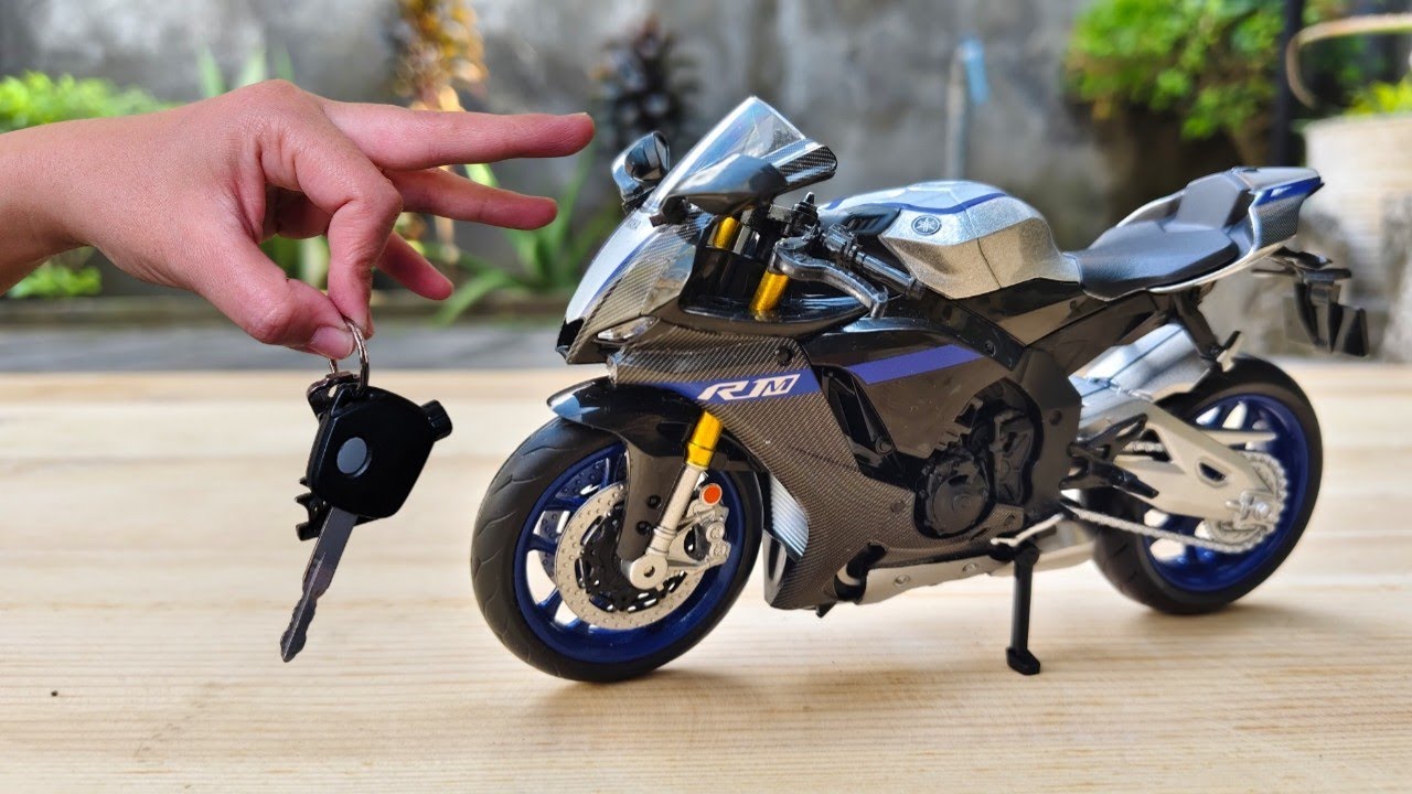 Unboxing of Yamaha YZF-R1 Scale 1:12 Model | Collectible | Miniature ...