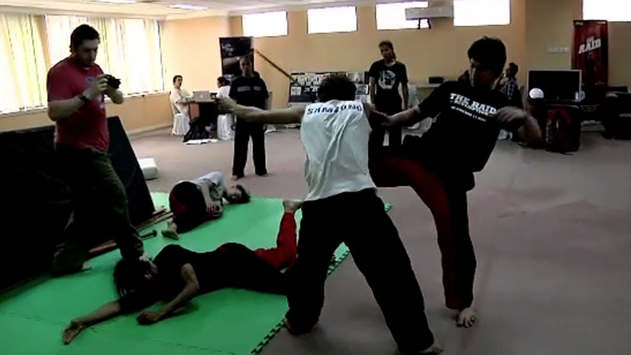 The Raid 2: Behind the Scenes Clip - YouTube