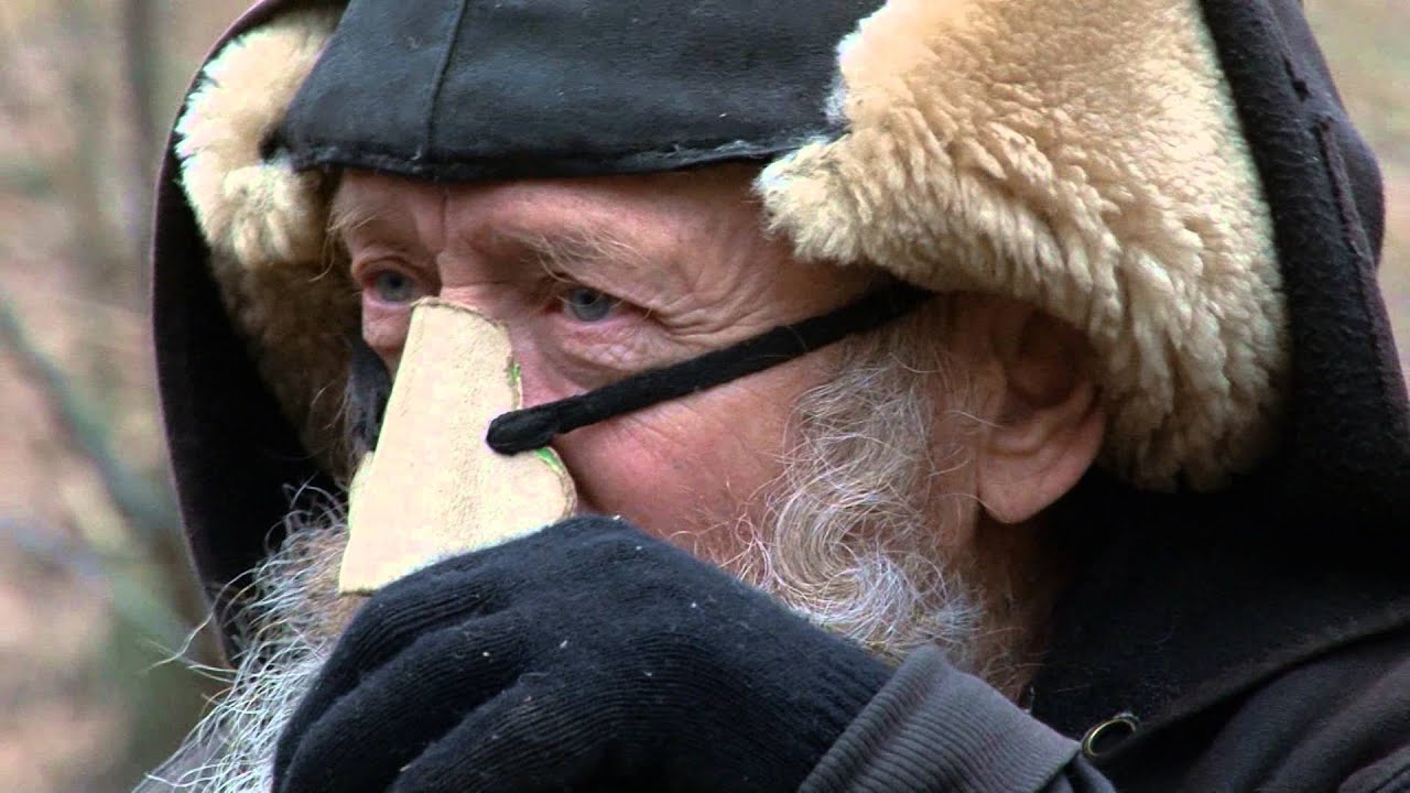 Pan Jan - człowiek z ziemianki - YouTube