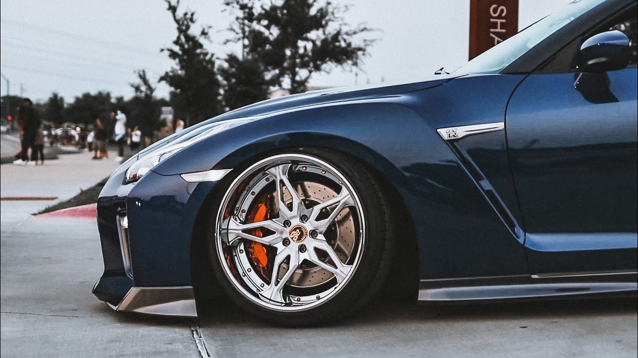 Nissan GT-R / Supra / NSX and more, leaving a car meet in Texas. - YouTube