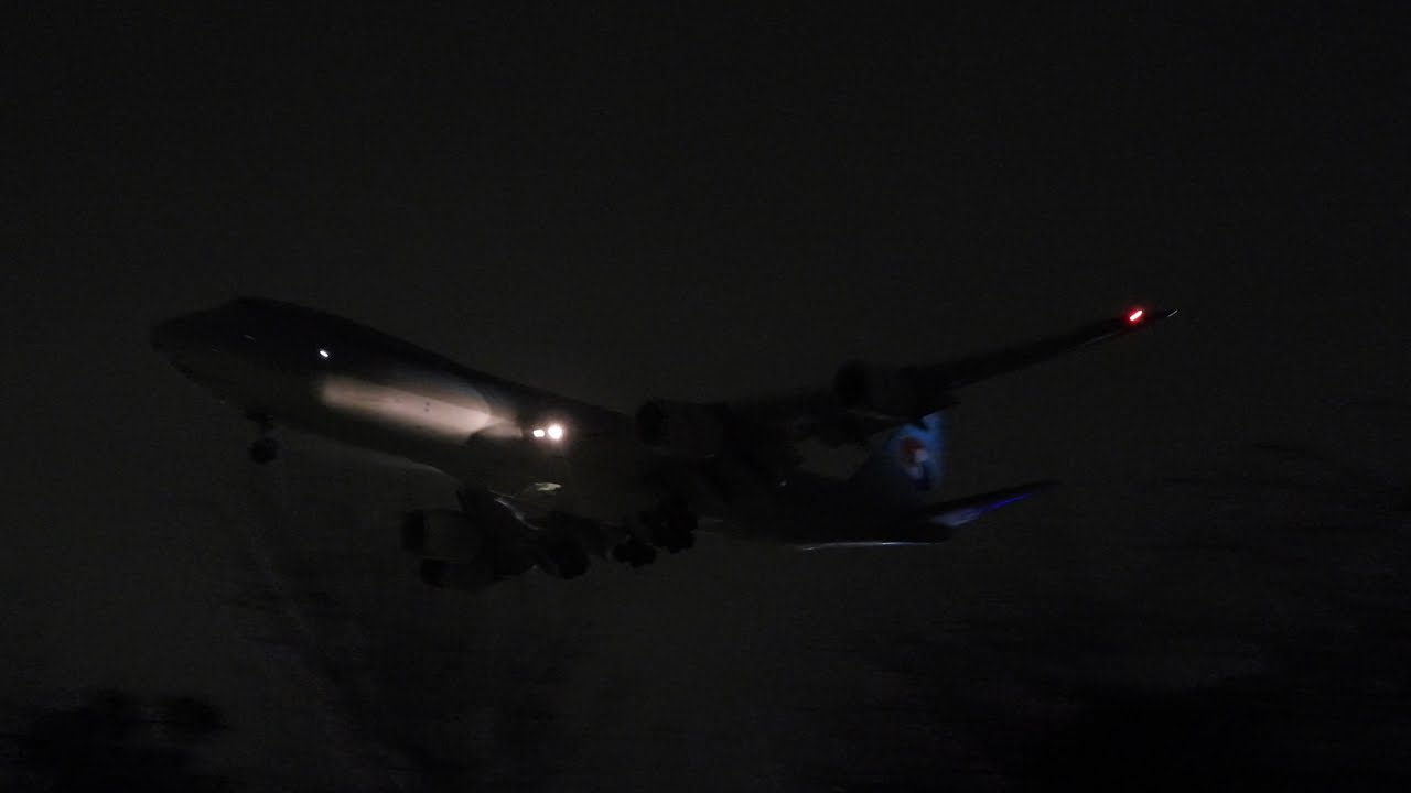 INSANE Boeing 747 Go Around Night Plane Spotting at Heathrow Airport ...