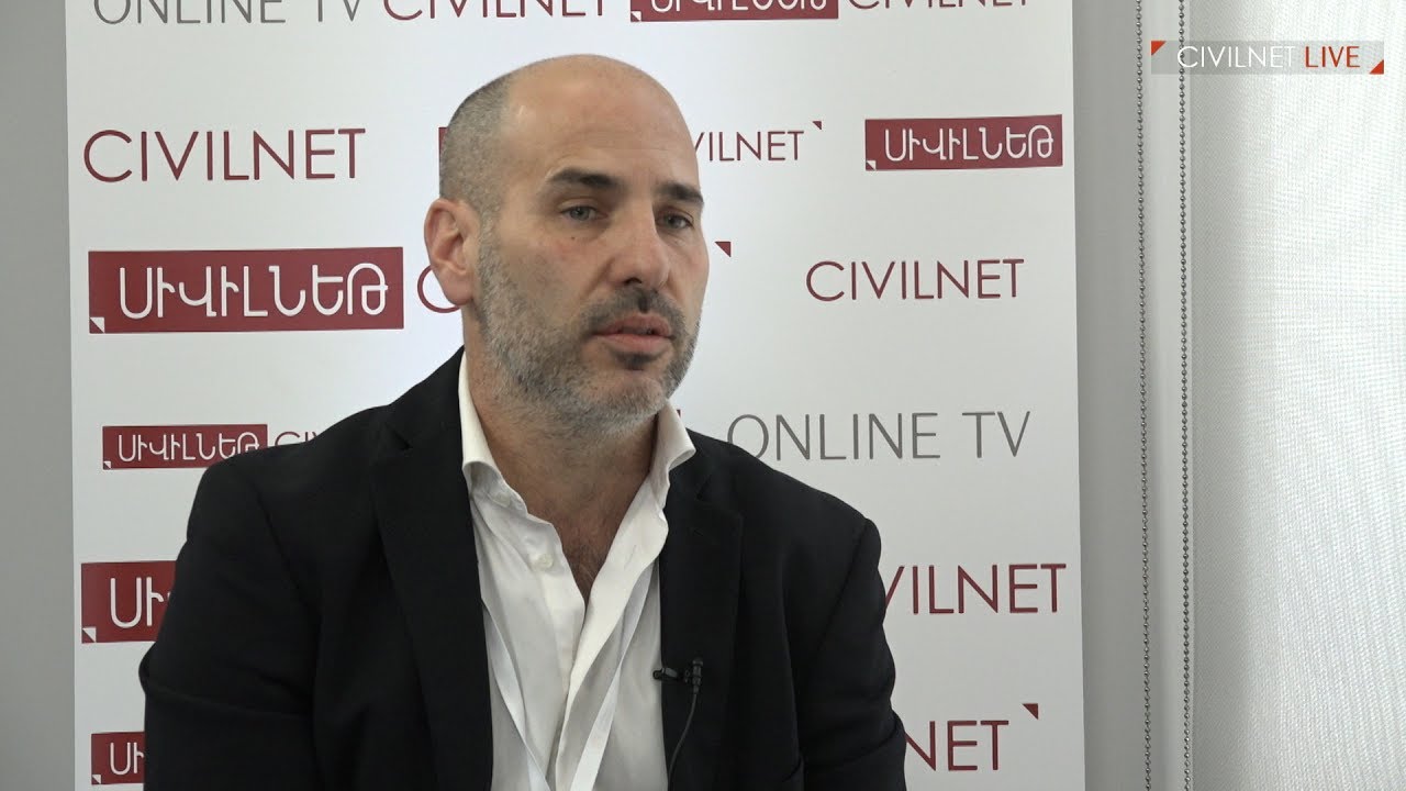 Pablo Ceriani Cernadas: Backstage at Aurora - YouTube