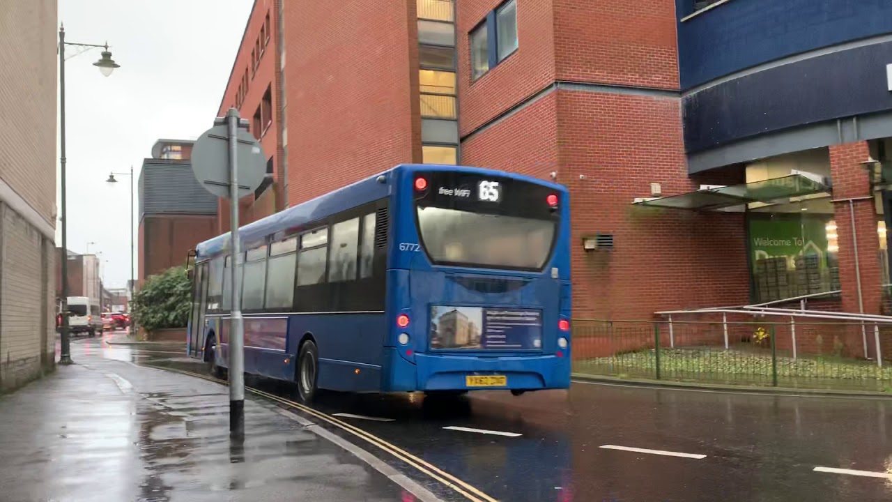 Metro Bus Route 65 Departing Horsham Bus station - YouTube