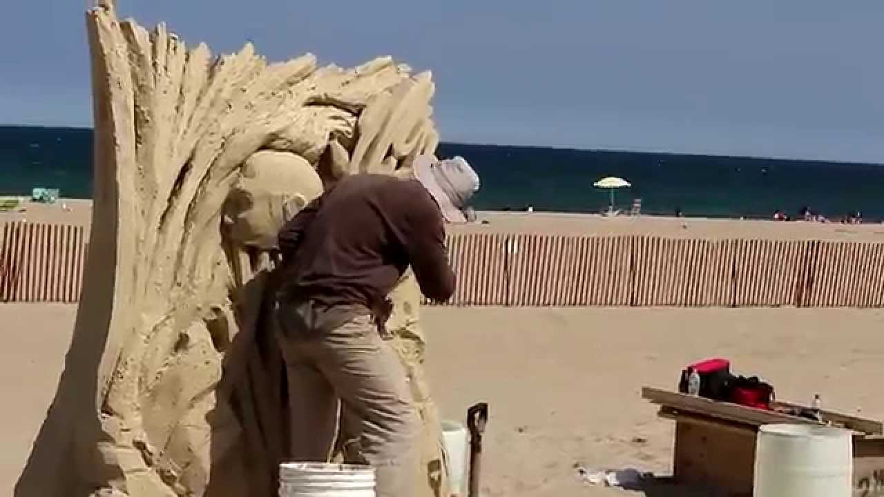 2015 Hampton Beach Master Sand Sculpting Competition - YouTube