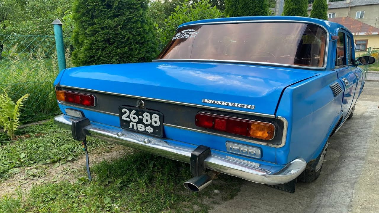 Moskvich 2140 model 1976 year on the road - YouTube