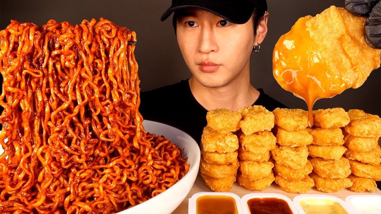 ZACH CHOI ASMR MUKBANG BLACK BEAN FRIED NOODLES & CHICKEN NUGGETS (Fast ...