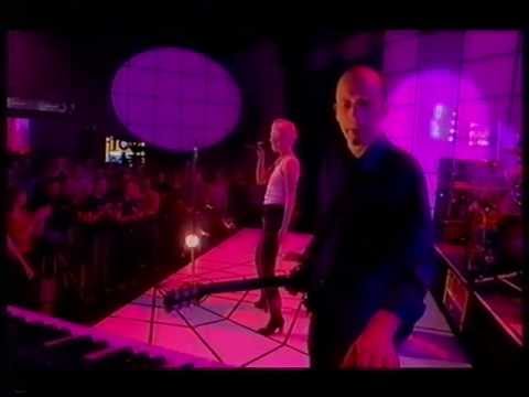 Garbage - Cherry Lips - Top Of The Pops - Friday 1st February 2002 ...