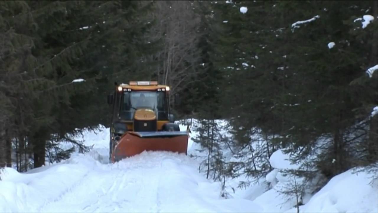 JCB Fastrac 8250 im Winterdienst - YouTube