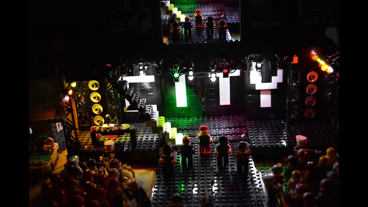 Silvester, New Year's Eve party in Lego City 2017/18 - YouTube