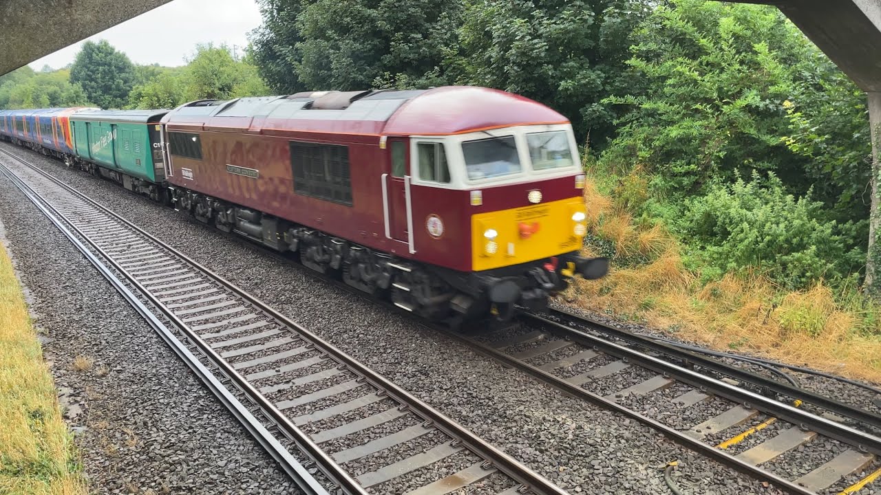 Class 69 + 458 Juniper | 69009 ‘Western Consort’ + 458506 | GBRf + SWR ...