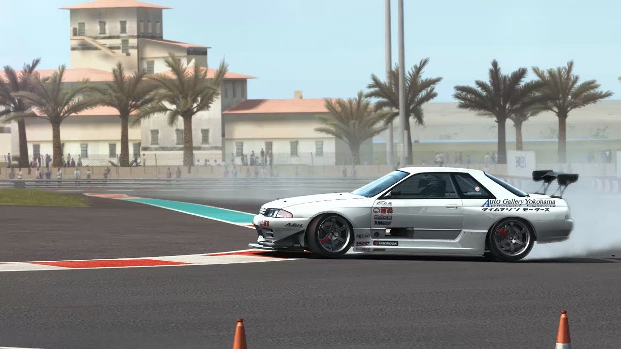 GRID Autosport Drift Run - Nissan Skyline R32 @ Yas Marina, Paddock ...