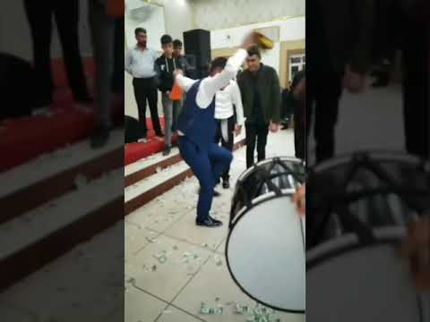 Zurnacı nimet çalıyor silvanlı azad kendi fügürlerile oynuyor2020