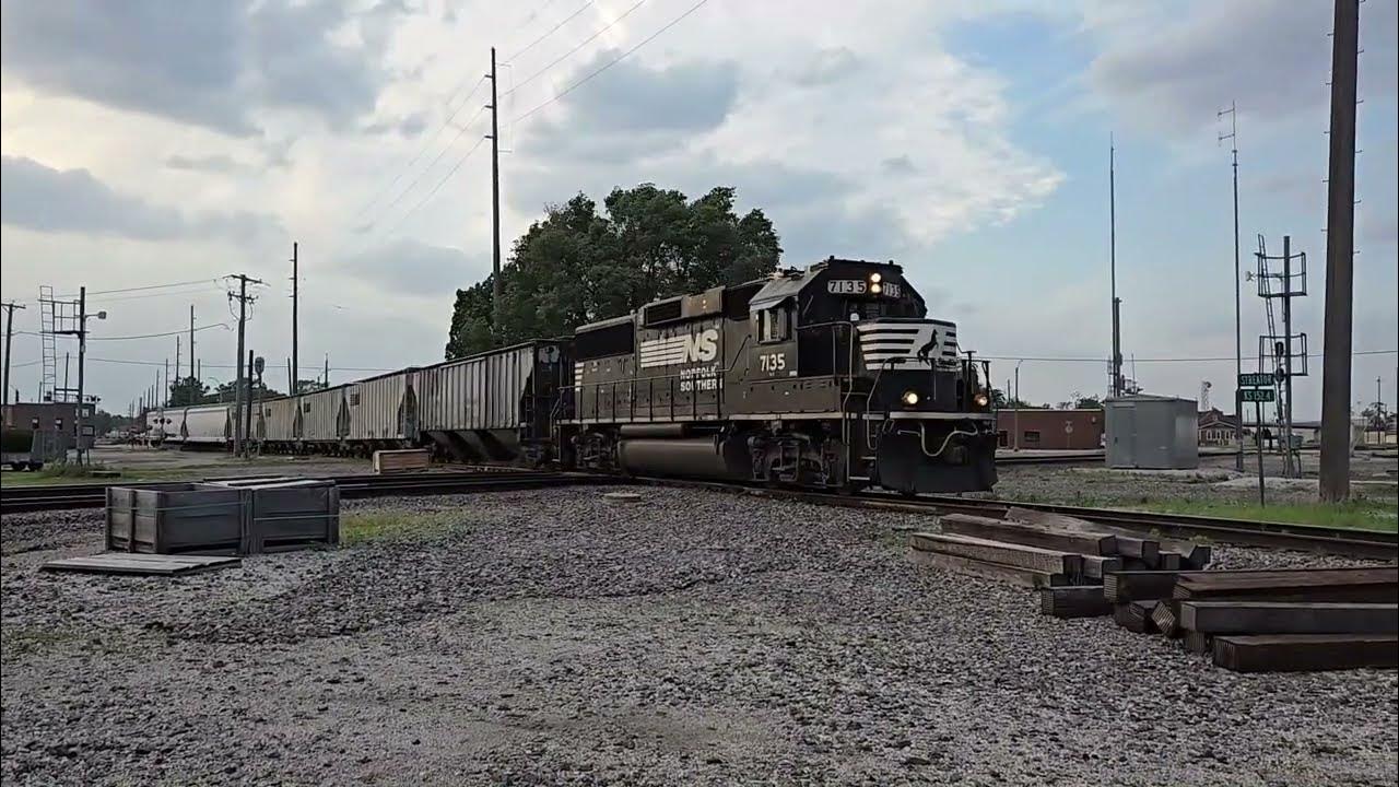 BNSF and NS Action in Streator, IL 05/21/24 - YouTube