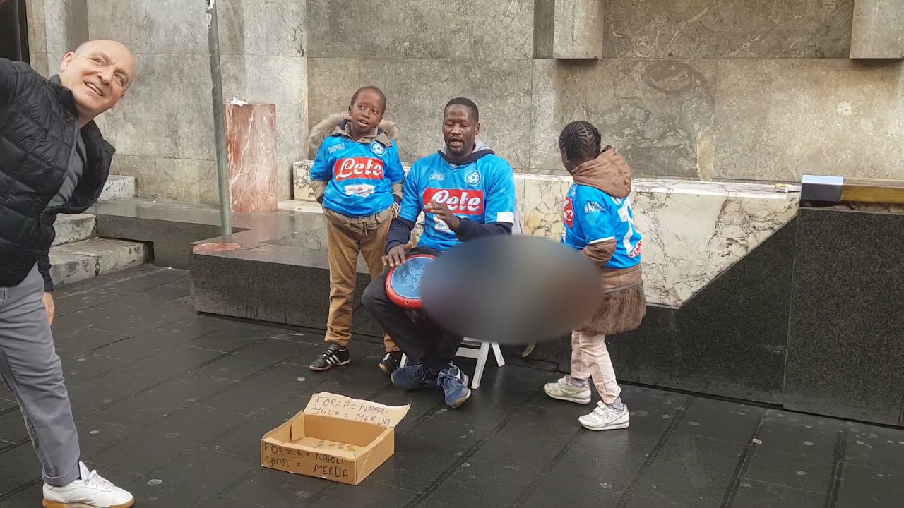 Forza Napoli - Juve merda 🤣😂 - YouTube