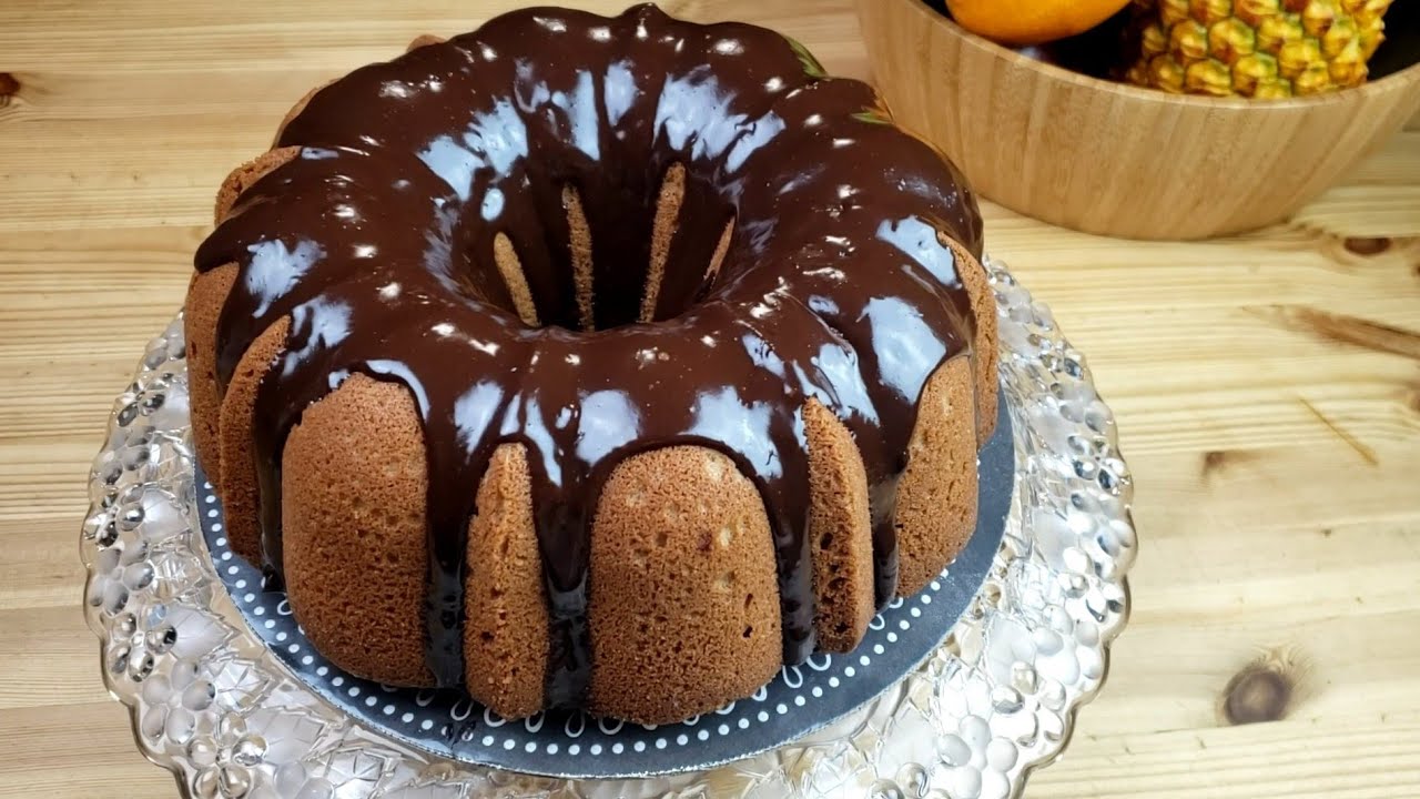 AMAZING LIGHT CHOCOLATE CAKE | HOW TO MAKE SOFT & FLUFFY CHOCOLATE CAKE ...