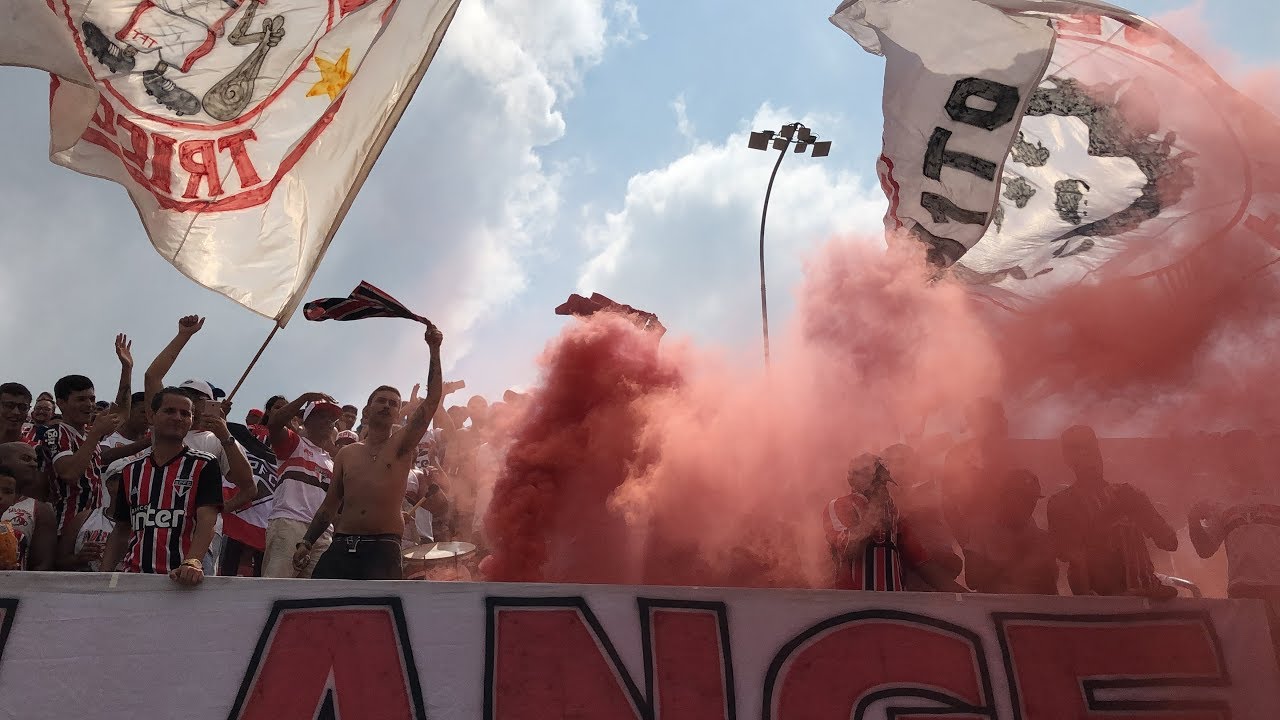 A MAIOR TORCIDA TRICOLOR DO BRASIL! | JOGO-TREINO SPFC - YouTube